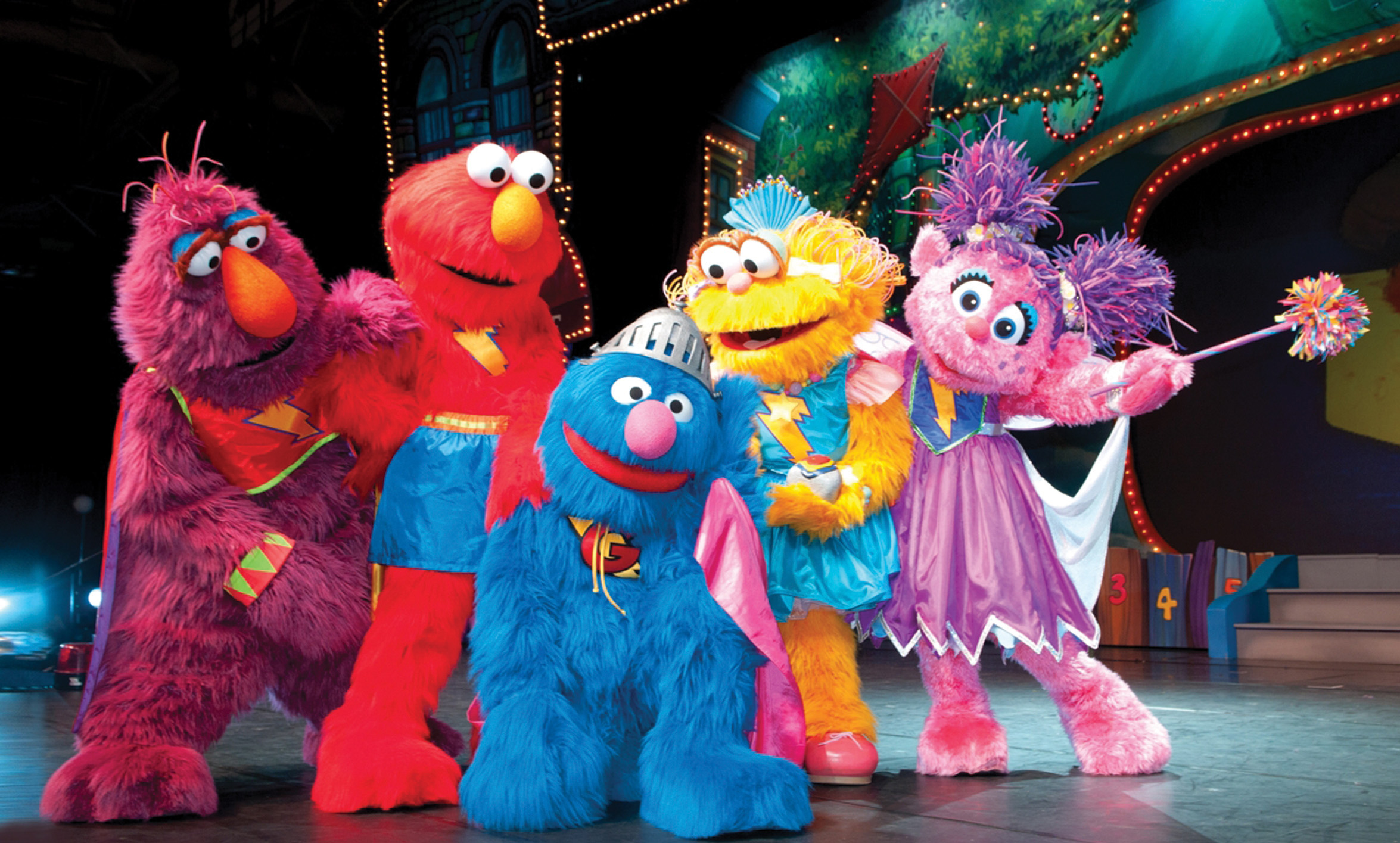 Elmo y sus amigos visitan el Noroeste | La Raza del Noroeste