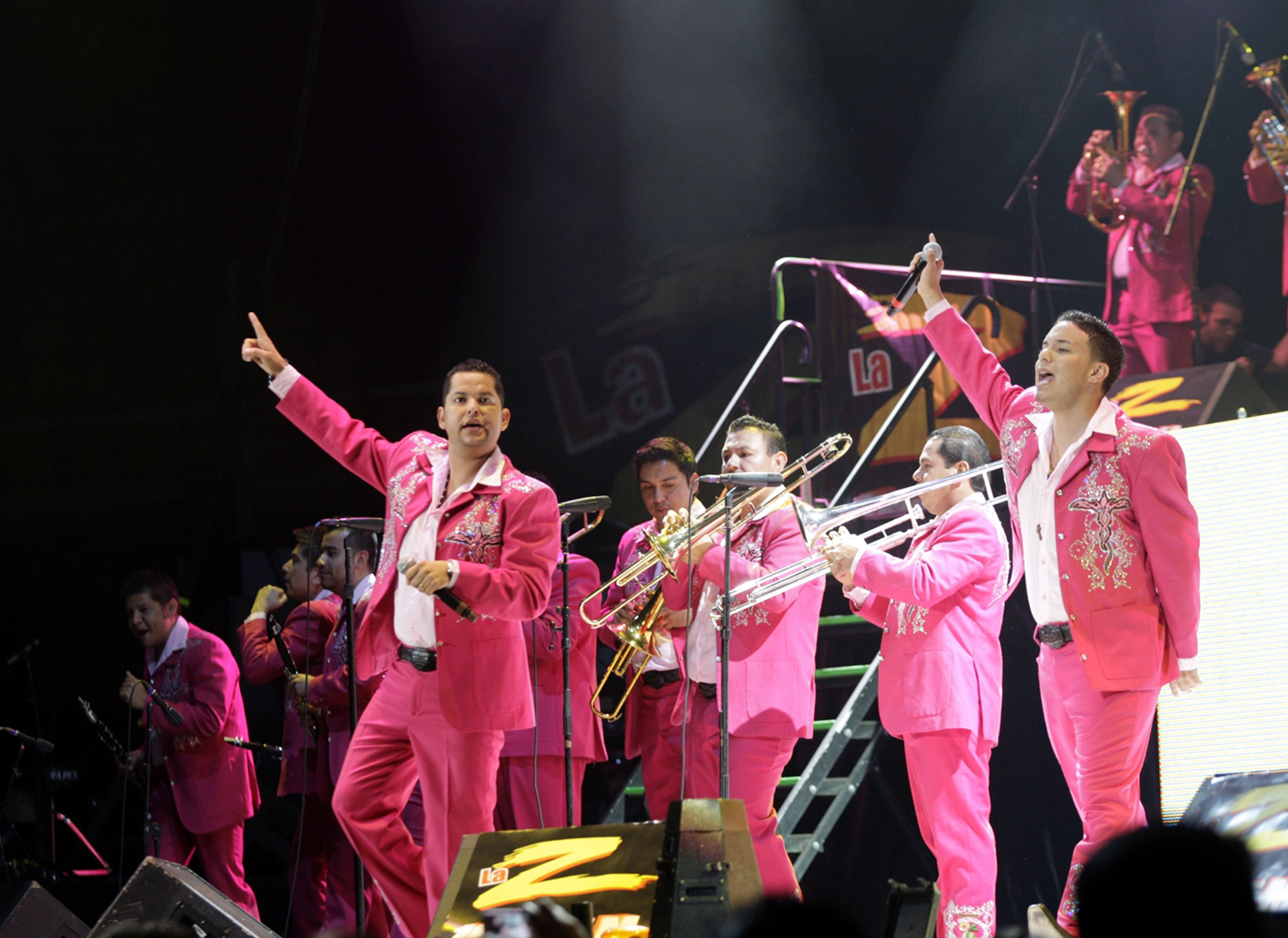 Banda El Limón presenta primer disco fuera de México | La Raza del Noroeste