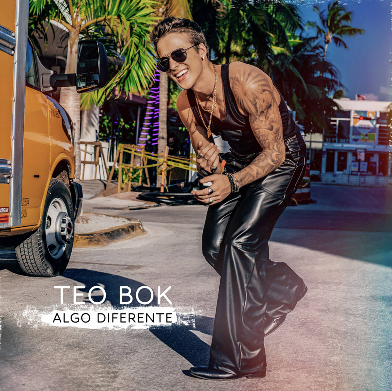 Teo Bok regresa con “Algo Diferente”, un nuevo himno para el amor a ...